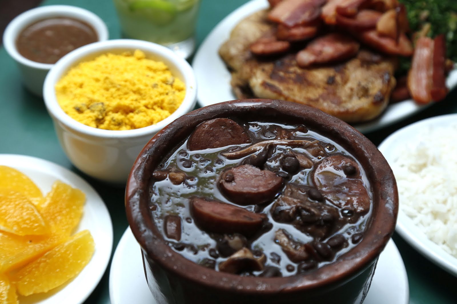 Bar do Juarez faz feijoada à la carte - TurismoETC